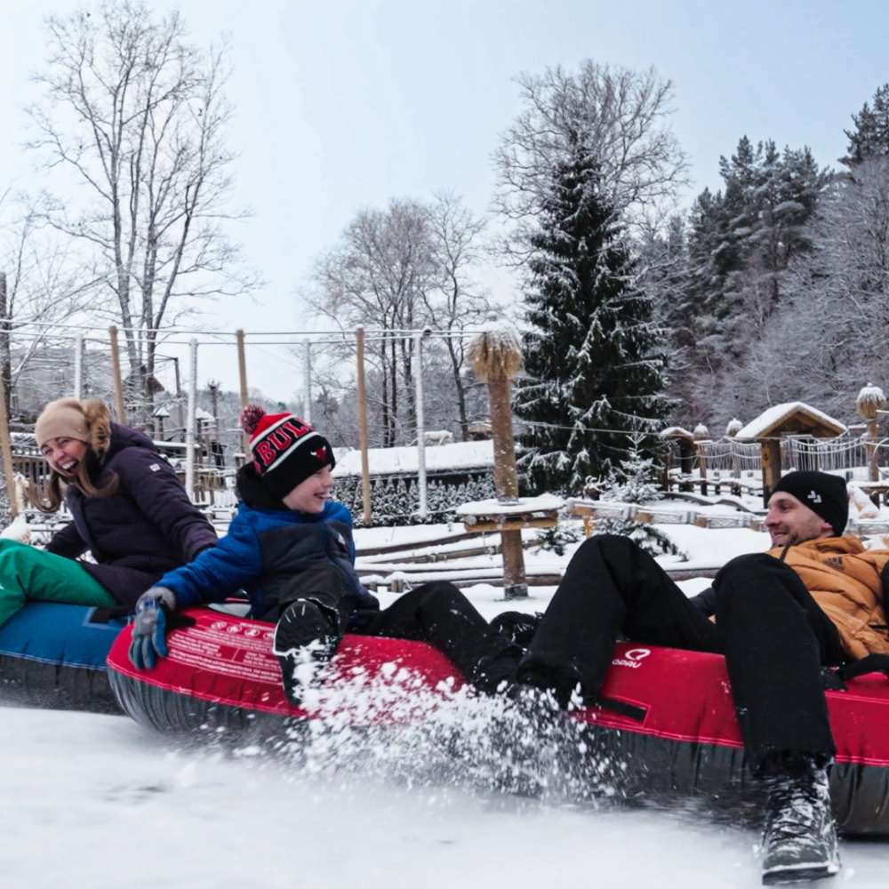 QPAU Inflatable Snow Tubes & Sleds Winter Outdoor Fun Toys for Kids and ...